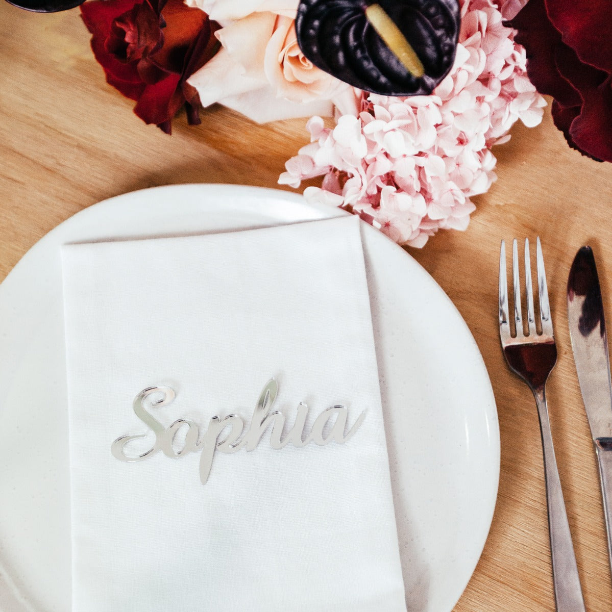 Acrylic name plates wedding 60 photos - Astyledwedding.com